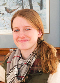 Student researcher seeks roots of apple resistance to fire blight ...