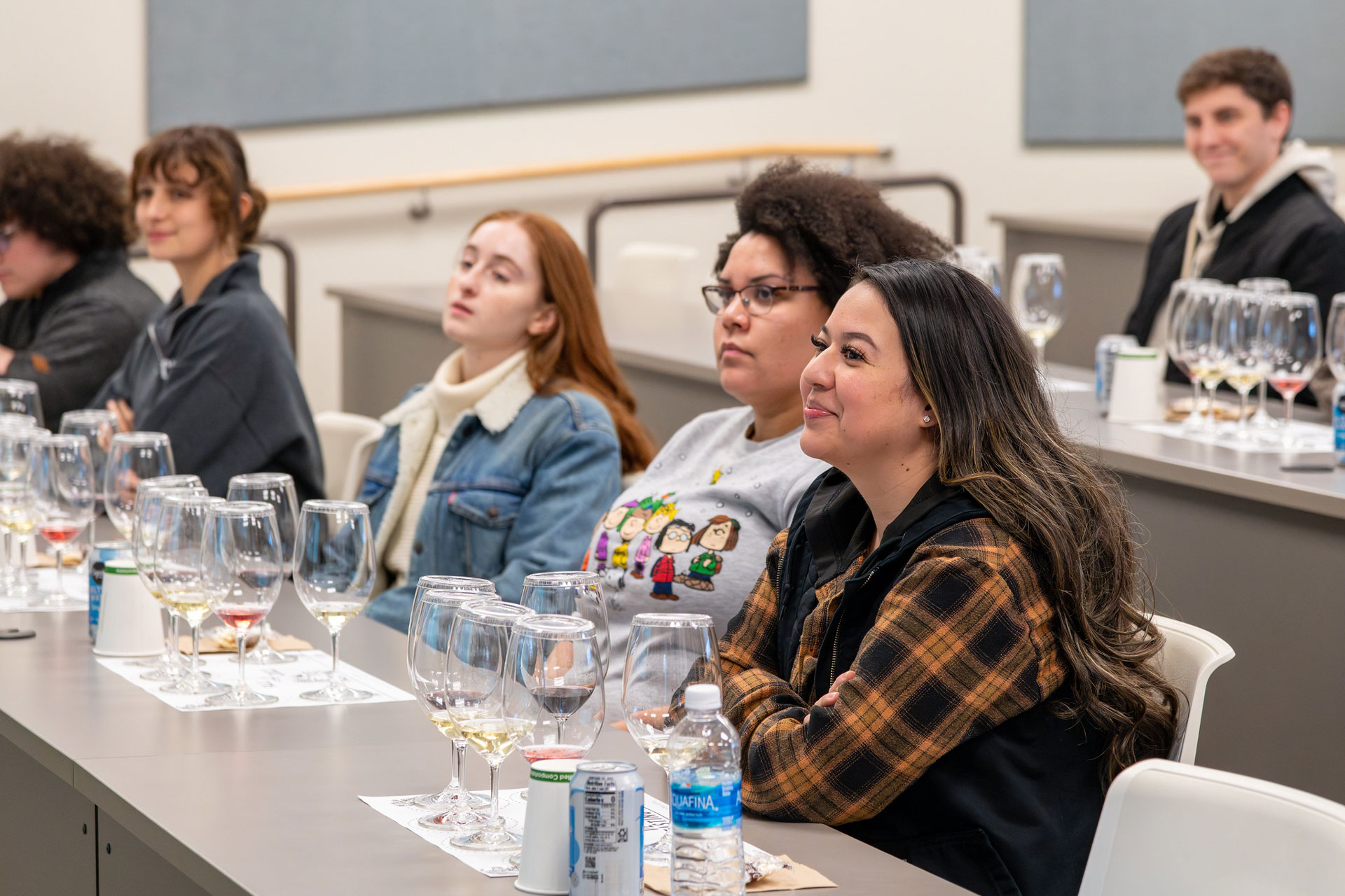 WSU Pullman students meet peers, tour winemaking facilities at WSU Tri ...