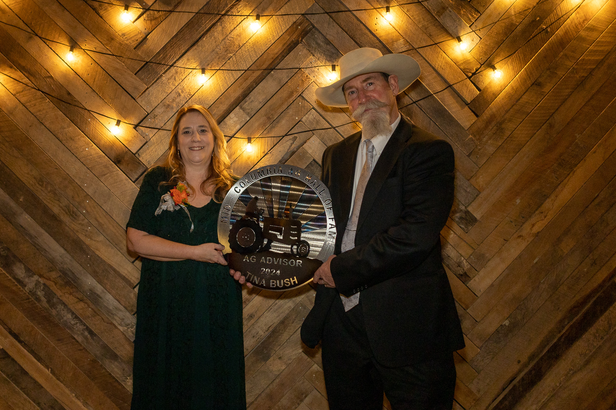 Mid-Columbia Agriculture Hall of Fame inducts WSU Extension educator ...