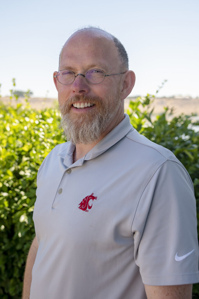 WSU Puyallup center director elected chair of Washington Invasive ...