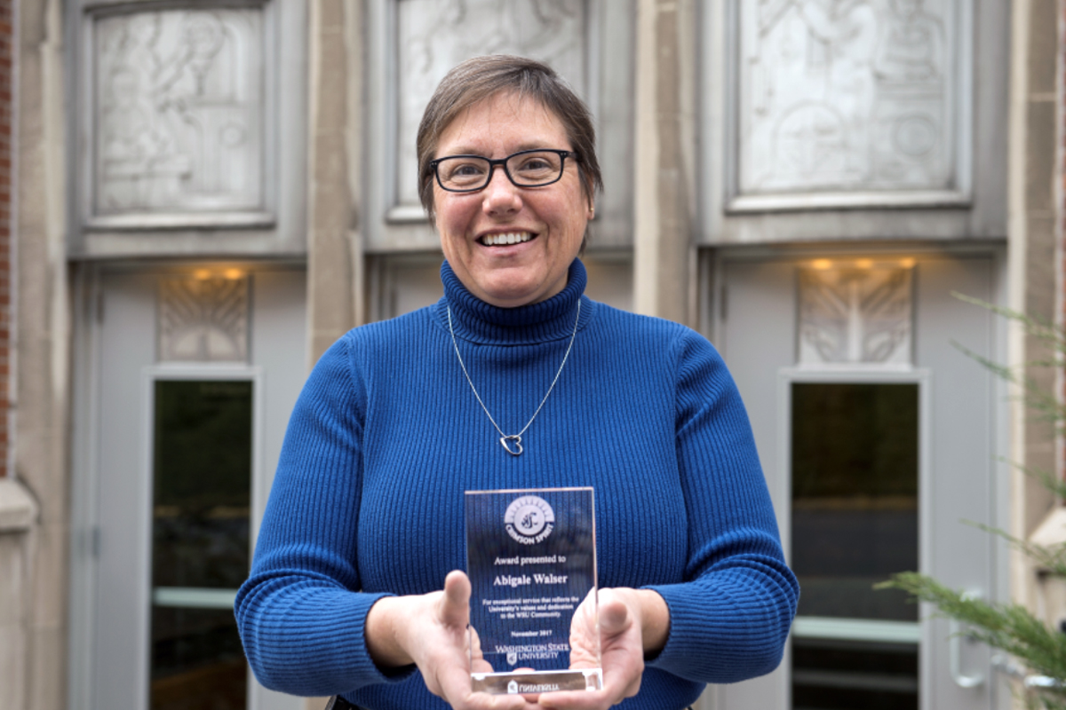 Abigale Walser receives Crimson Spirit Award | WSU Insider | Washington ...