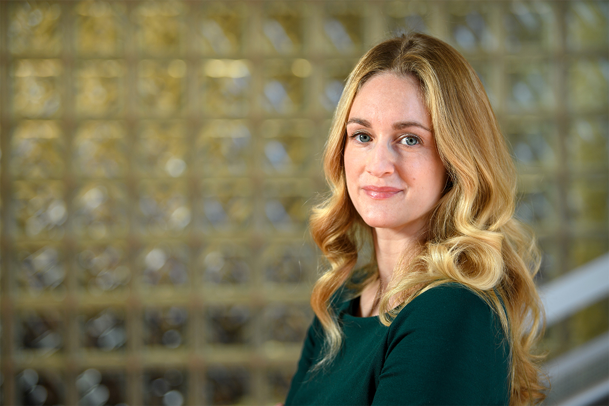 Attractive businesswomen viewed as less trustworthy “Femmes Fatales ...