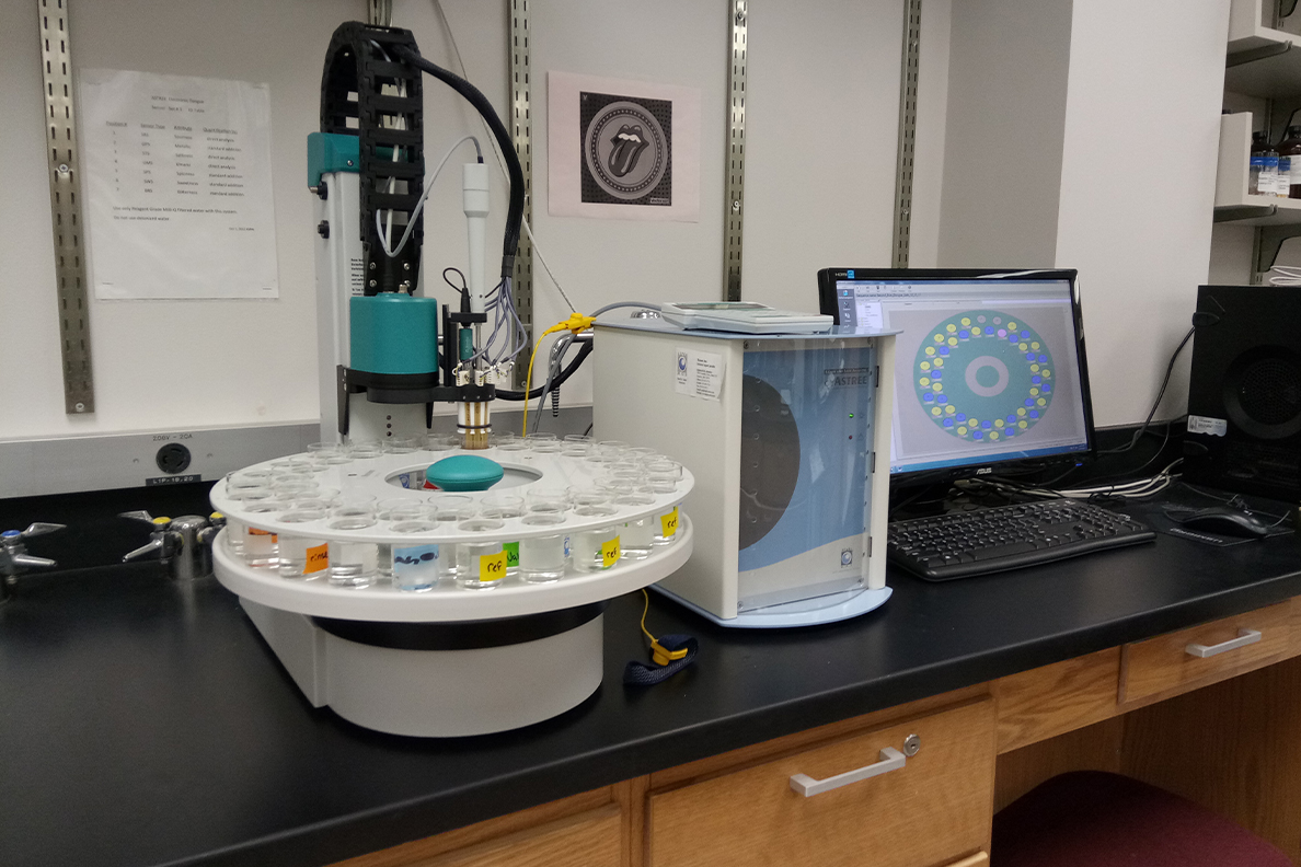 E-tongue can detect white wine spoilage before humans can | WSU Insider ...