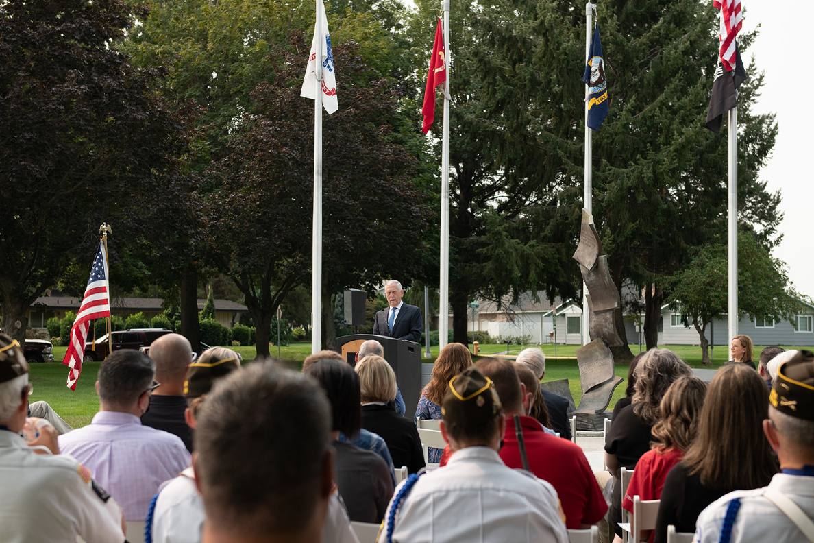 WSU Tri‑Cities unveils expanded Veterans Memorial, Mattis Leadership ...