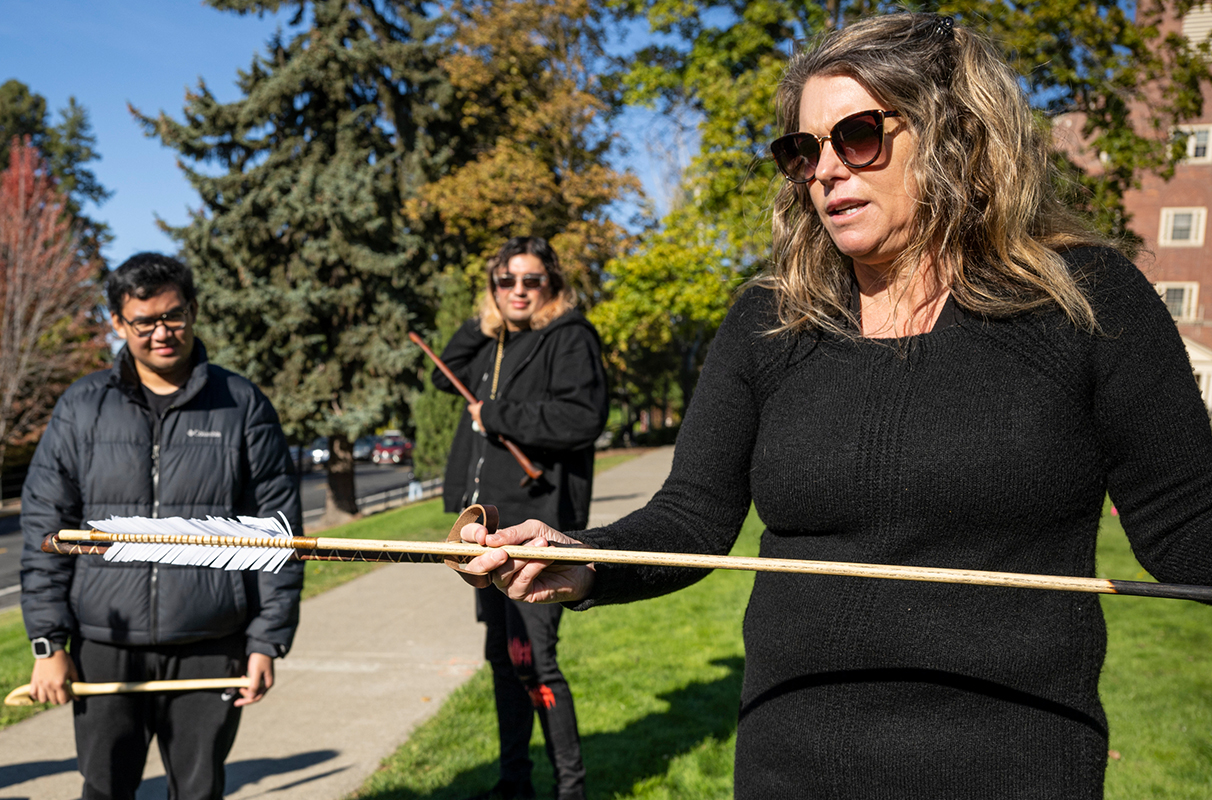 Ancient dart throwing provides introduction to experimental archeology ...
