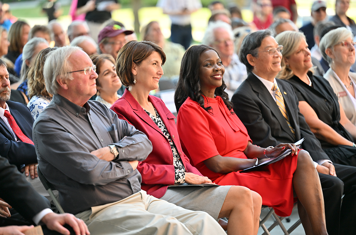 U.S. Secretary of Agriculture helps break ground on new Plant Sciences ...