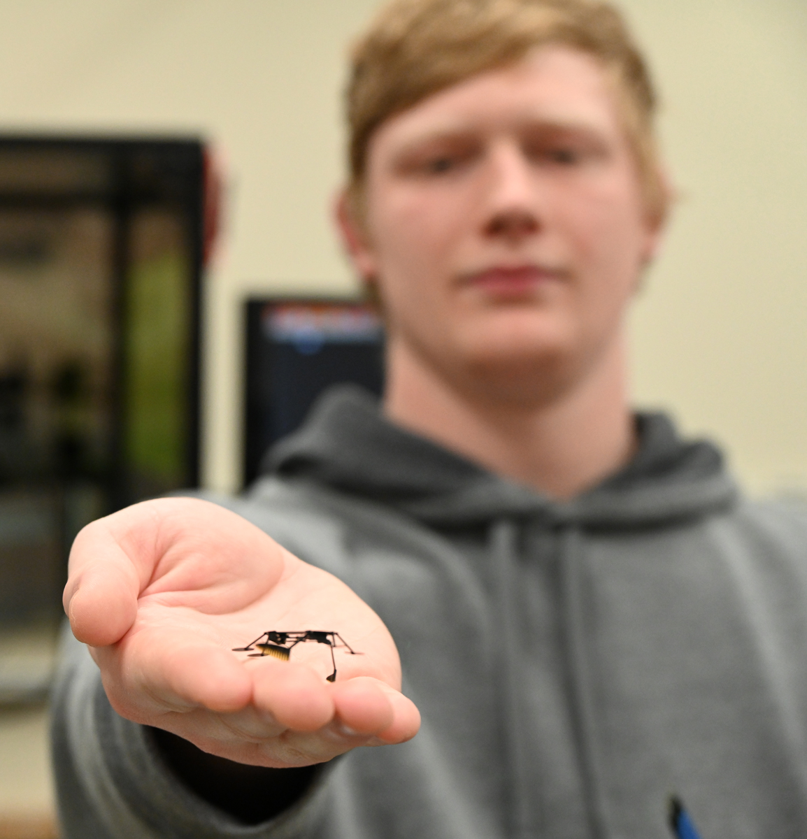 Koerner Fellowship supports idea of tiny robotic submarines | WSU ...