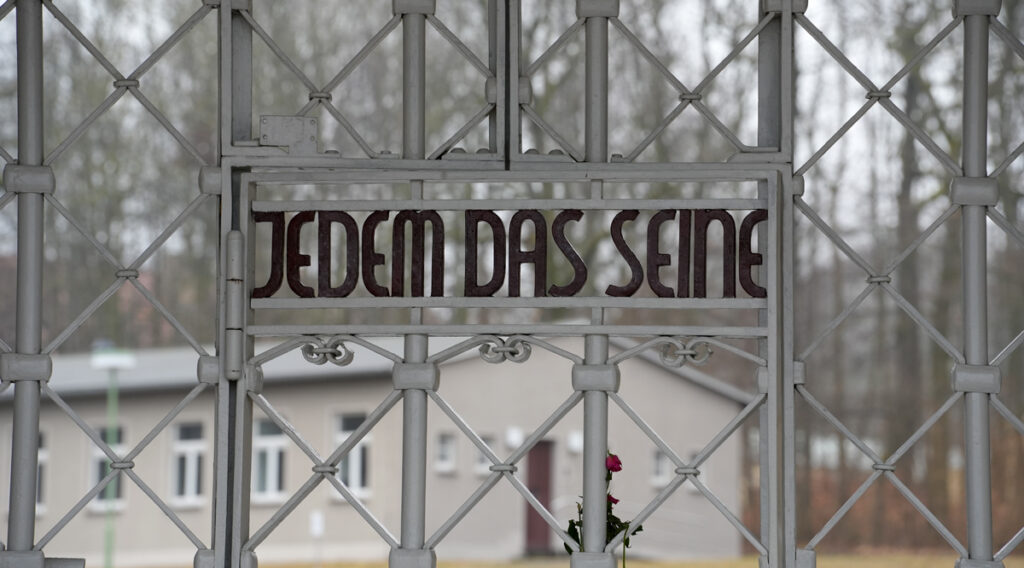 In Murrow’s footsteps: Students report on history, remembrance at ...