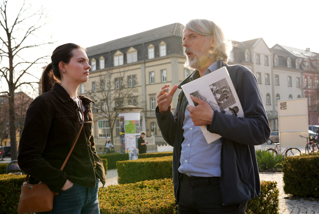 In Murrow’s footsteps: Students report on history, remembrance at ...