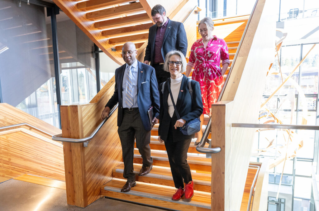 President Cantwell concludes statewide ‘whistle‑stop’ tour | WSU Insider | Washington State ...