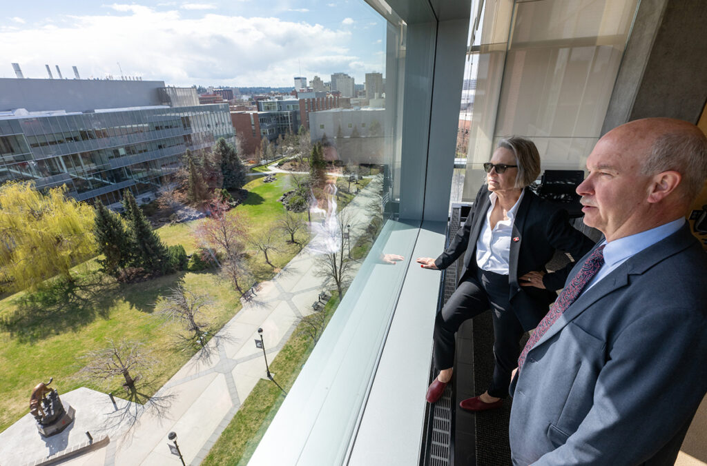 President Cantwell concludes statewide ‘whistle‑stop’ tour | WSU ...