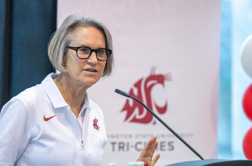 President Cantwell concludes statewide ‘whistle‑stop’ tour | WSU Insider | Washington State ...
