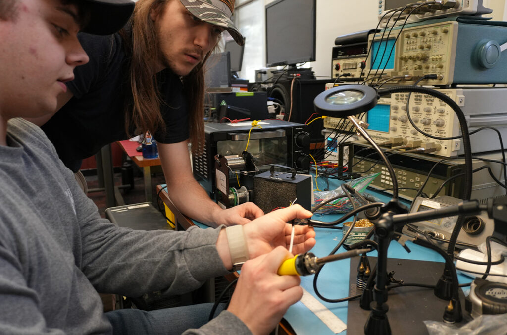 WSU students relaunch the 24‑hour Hardware Hackathon | WSU Insider ...