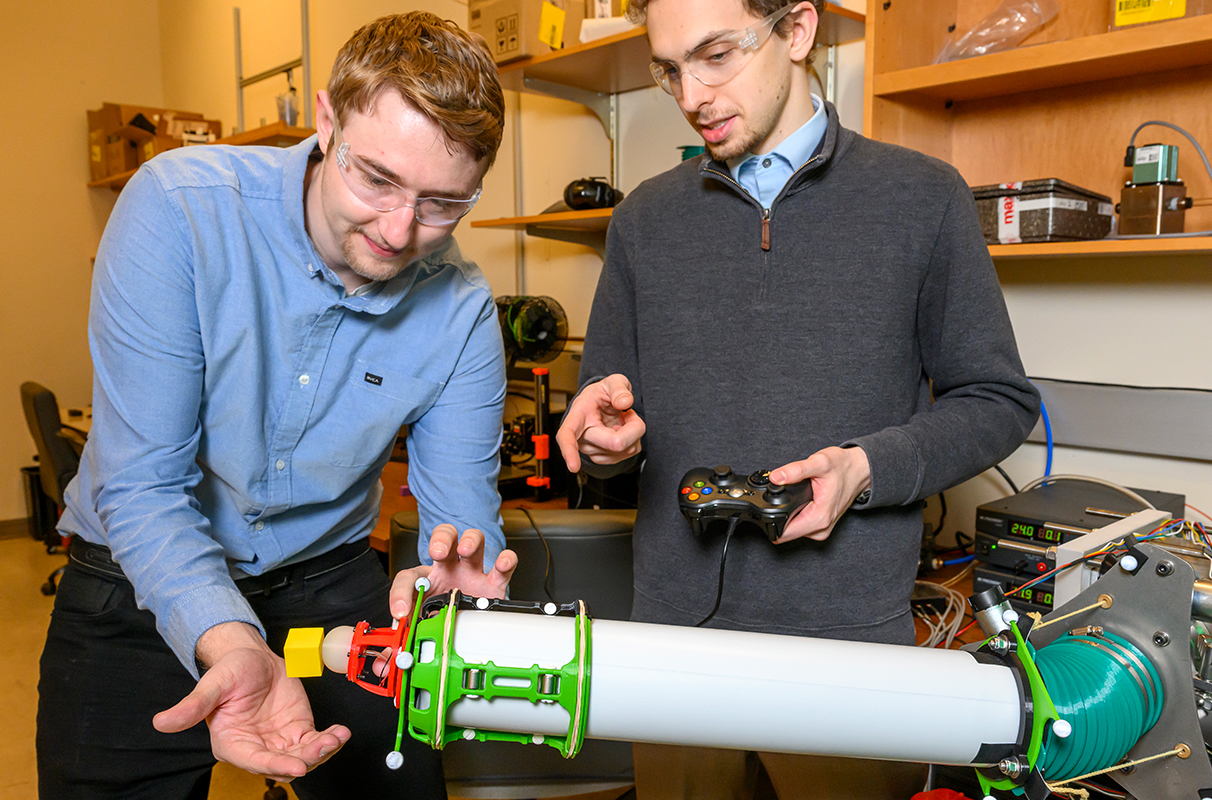 Exposure to soft robots decreases human fears about working with them ...