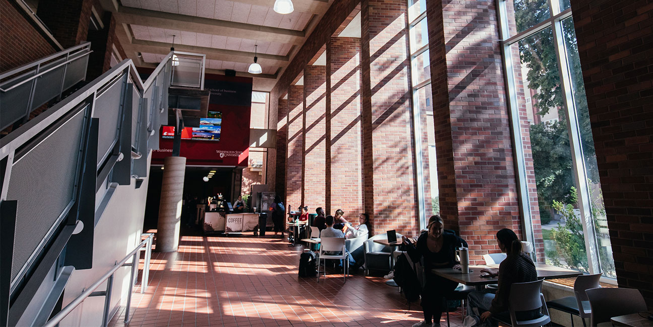 Academic Advising - Carson College of Business | Washington State ...