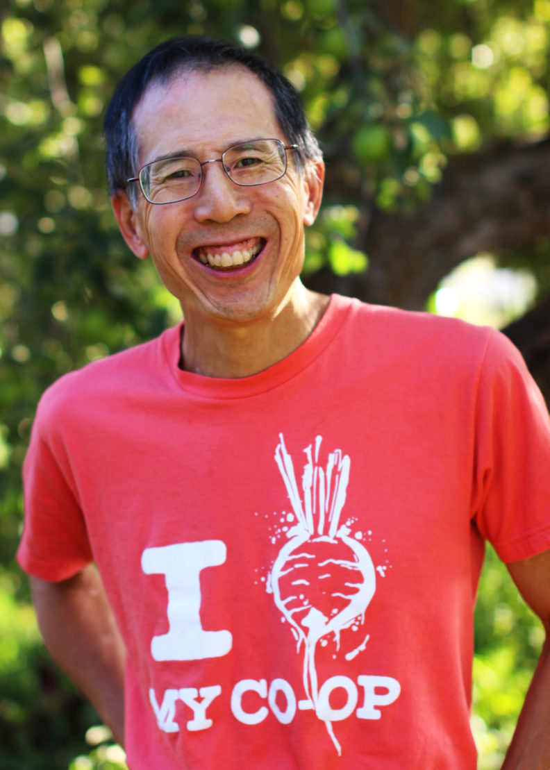 Assoc. Professor Raymond Sun receives ‘Honorary Cadet’ award | History ...