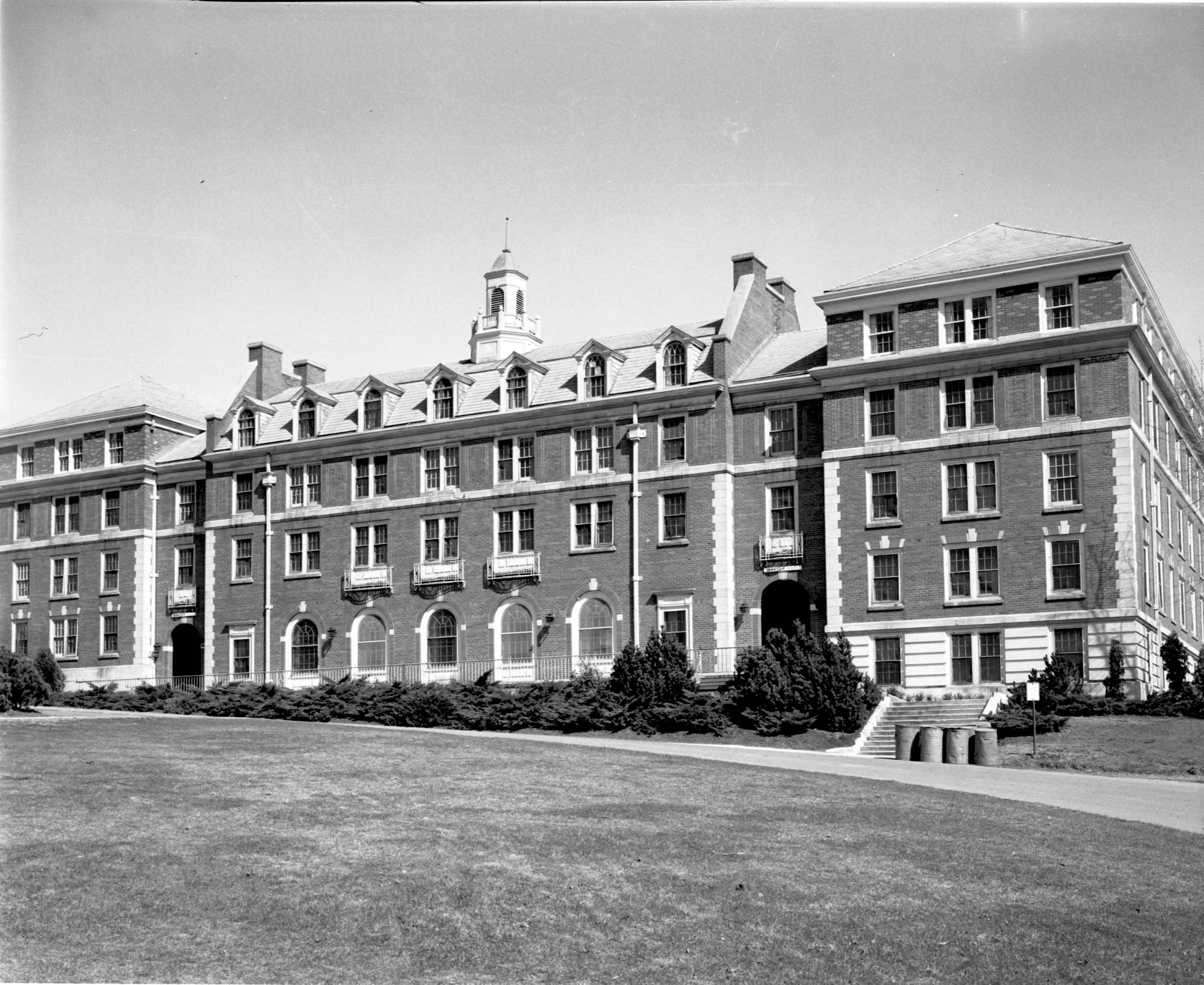 Architect Rudolph Weaver buildings at WSU | Washington State Magazine ...