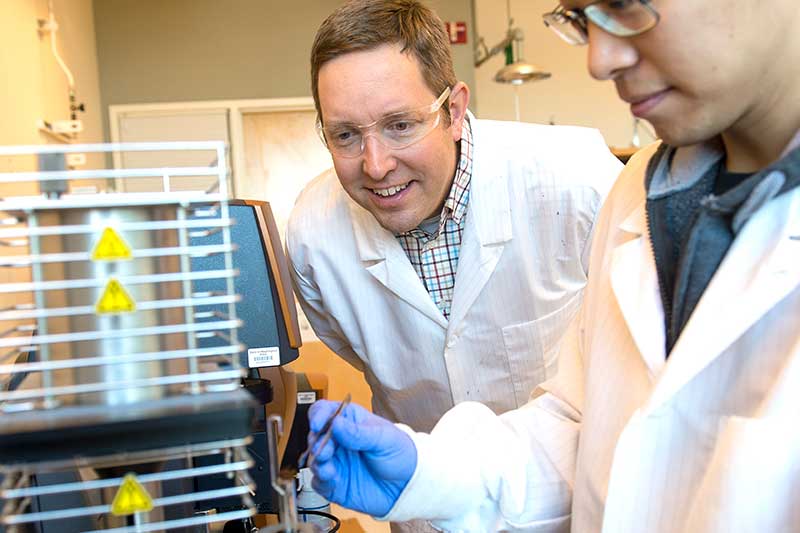 Shape-shifting material advances the Internet of Things | Office of ...