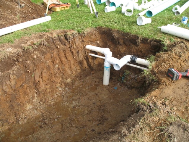 Building a Gravel Infiltration Trench | Rural Stormwater Solutions ...